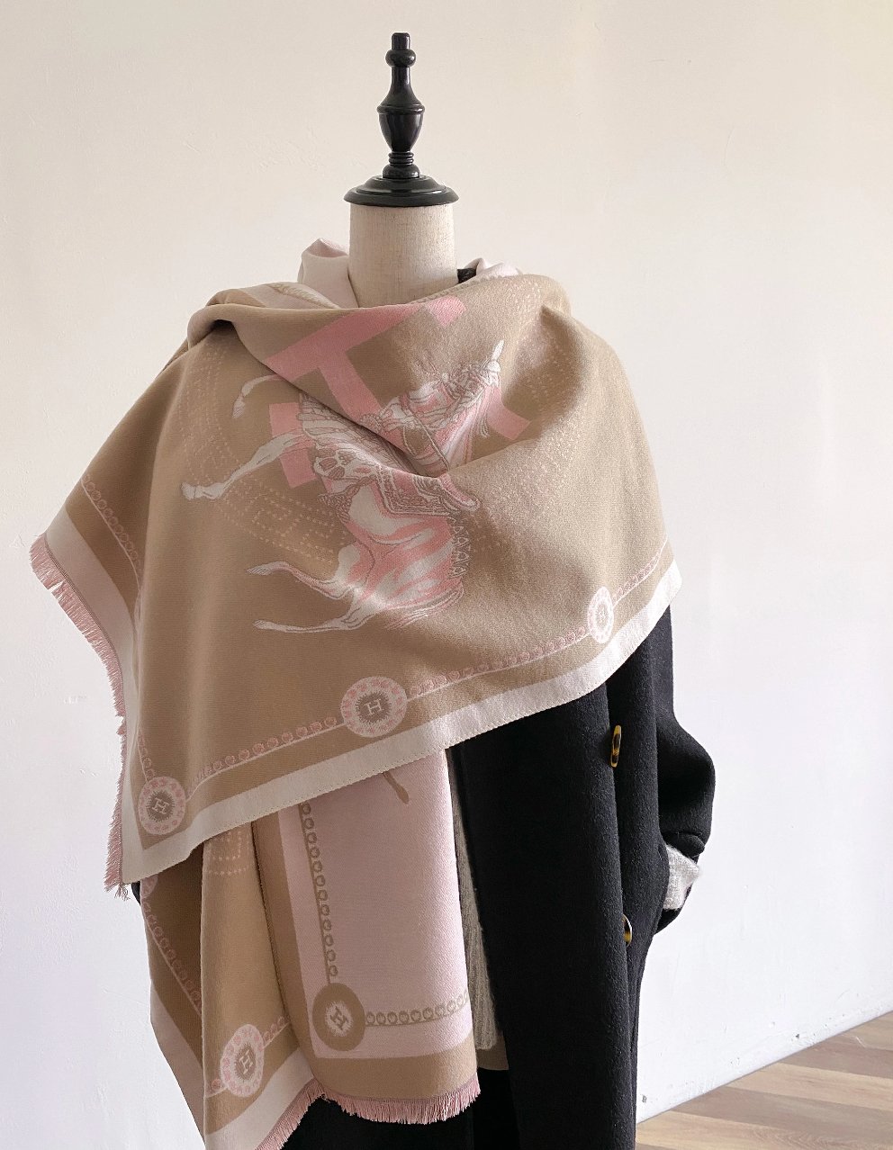 Cashmere Equestrian Print Pashmina Scarves